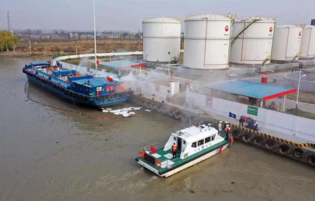 What equipment does the Marine oil spill emergency team need?